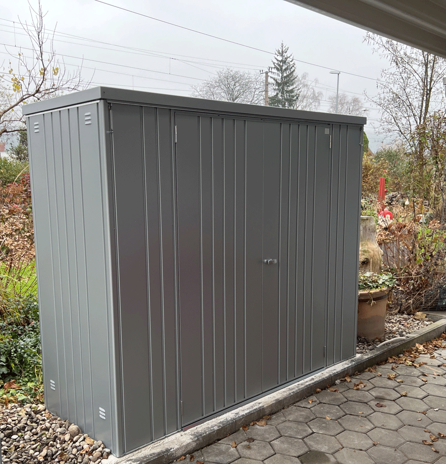Metal tool cabinet - storage cabinet & equipment locker from Biohort ...