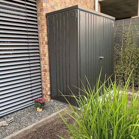 Metal tool cabinet - storage cabinet & equipment locker from Biohort ...