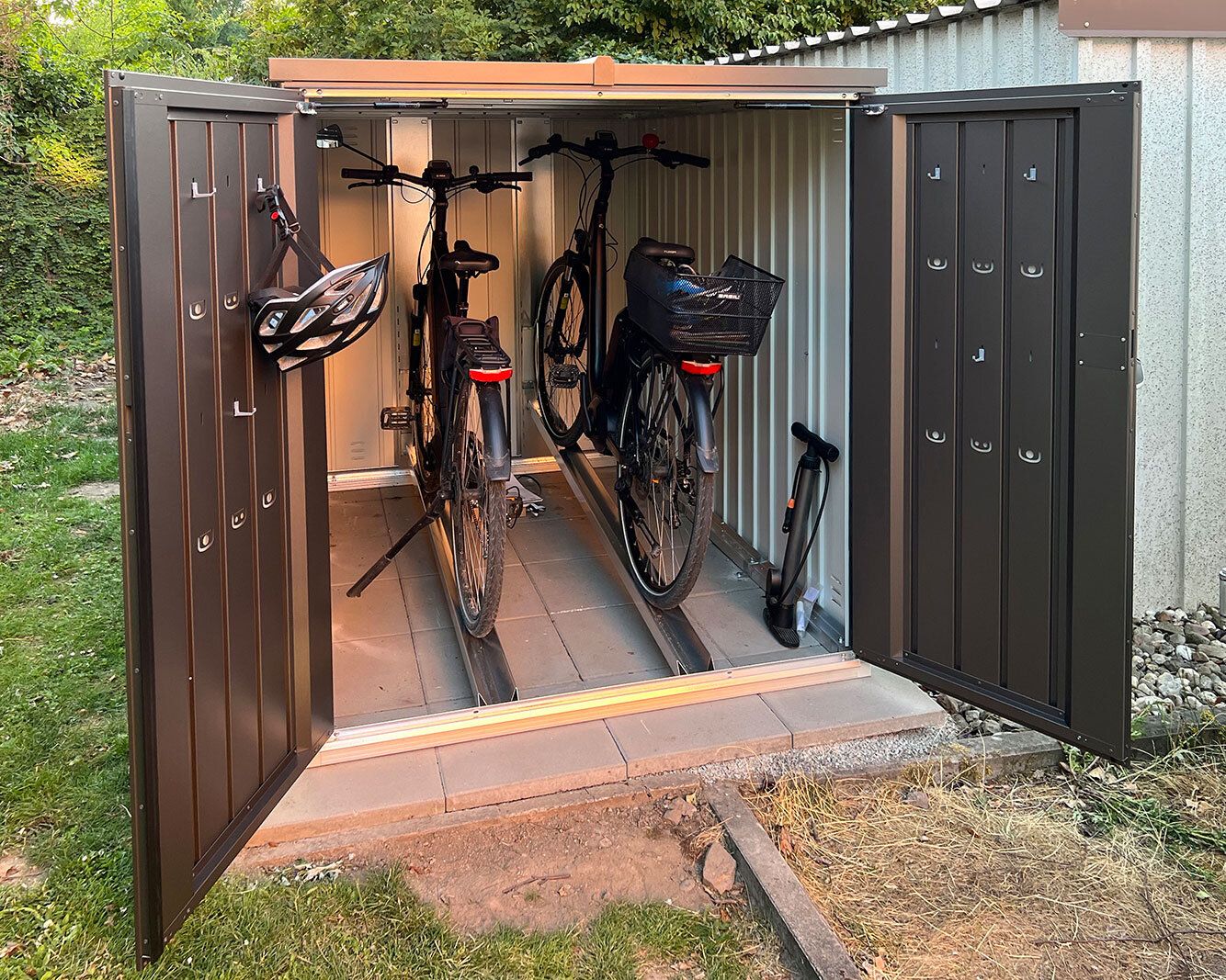 Minigarage aus Metall für das Fahrrad - wasserdicht - Biohort - Biohort ...